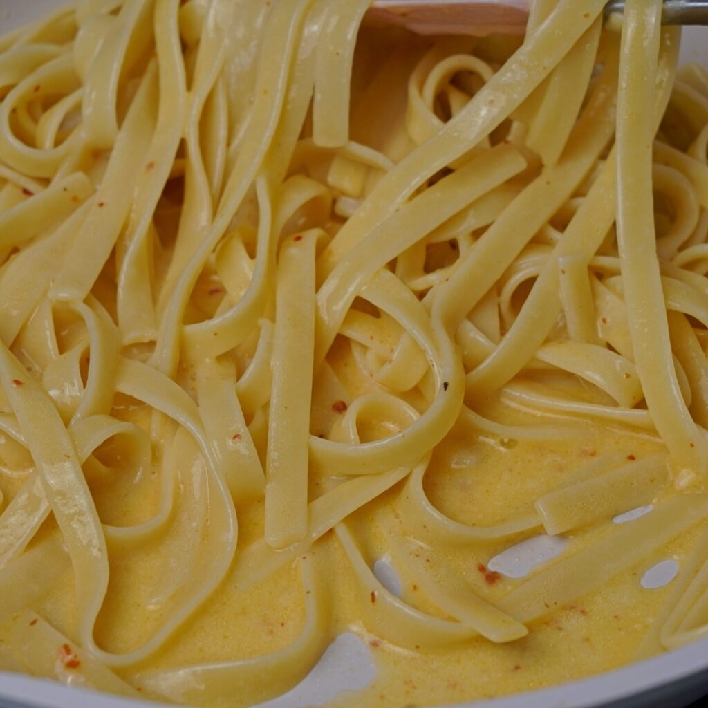 Easy Pasta Recipes | Quick Sauces & Simple Weeknight Dinners